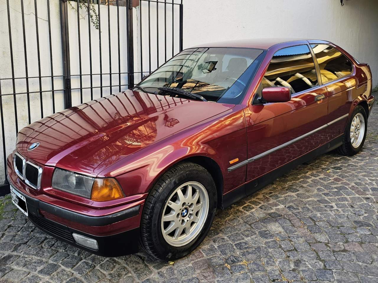 BMW - 318 Ti Compact - Lastra Auto Sport